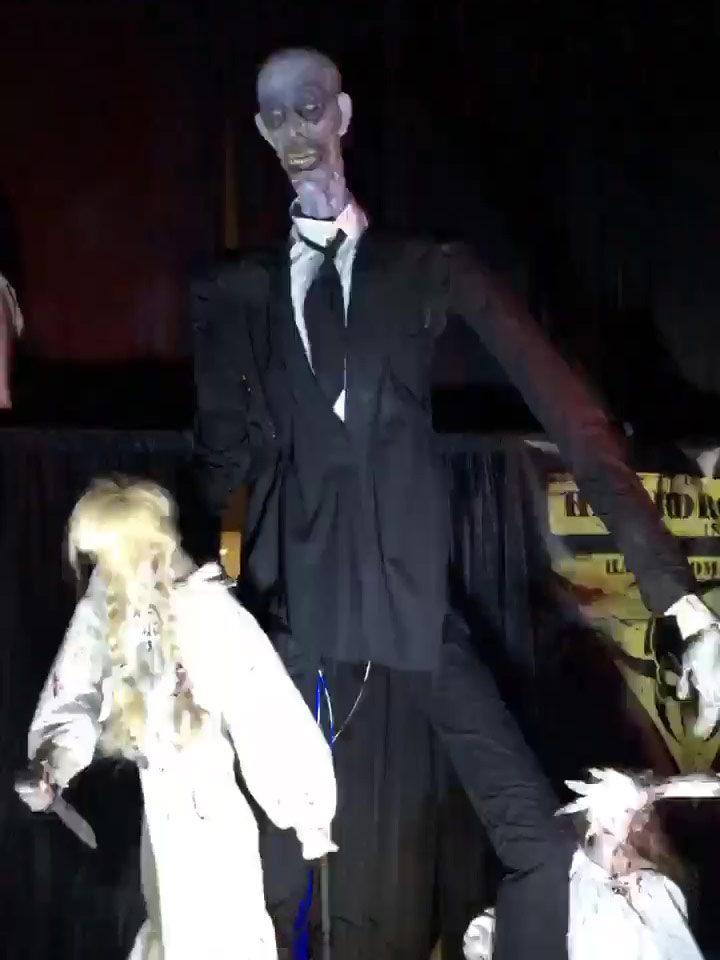 Slim Man - Animatronic Prop - Hazard Room